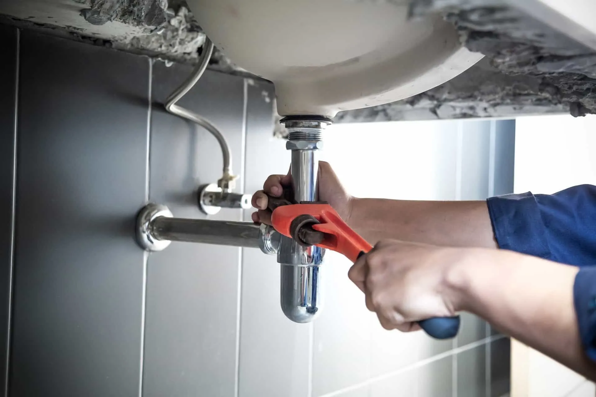 Early Warning Signs You Need a 24 Hour Plumber for Safety Reasons ...